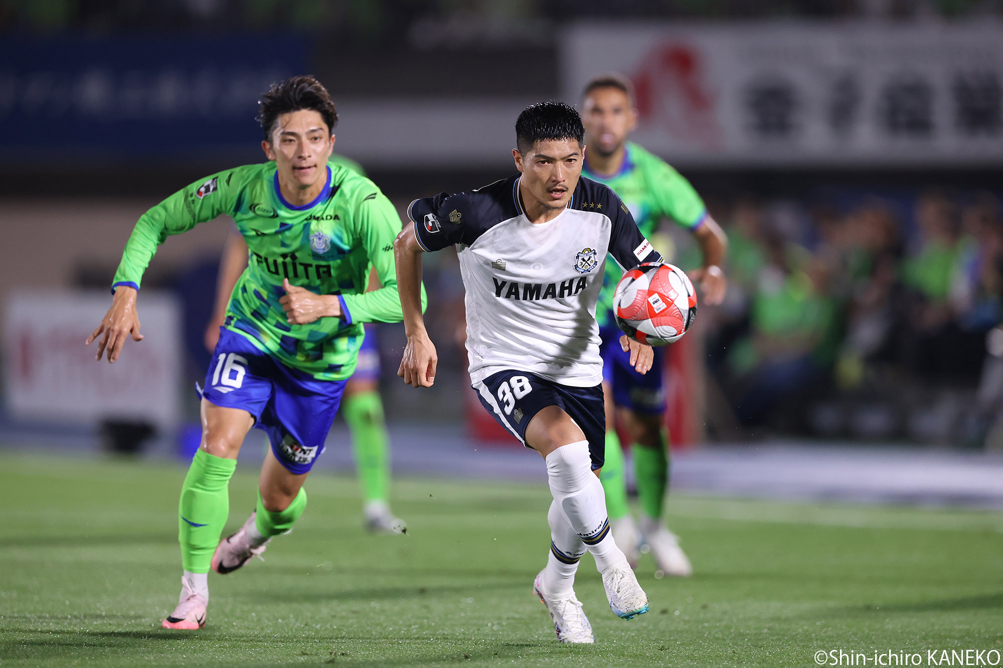 【写真ギャラリー】2025.6.4 JリーグYBCルヴァンカップ プレーオフラウンド 第1戦 湘南ベルマーレ 2－0 ジュビロ磐田 | サッカーキング