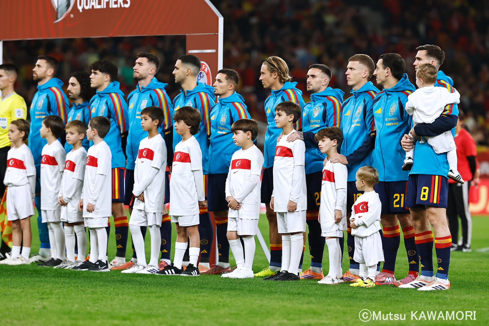 【写真・1枚目】【写真ギャラリー】2025.11.18 FIFAワールドカップ26欧州予選グループE第10節 スペイン代表 2－2 トルコ代表 ...